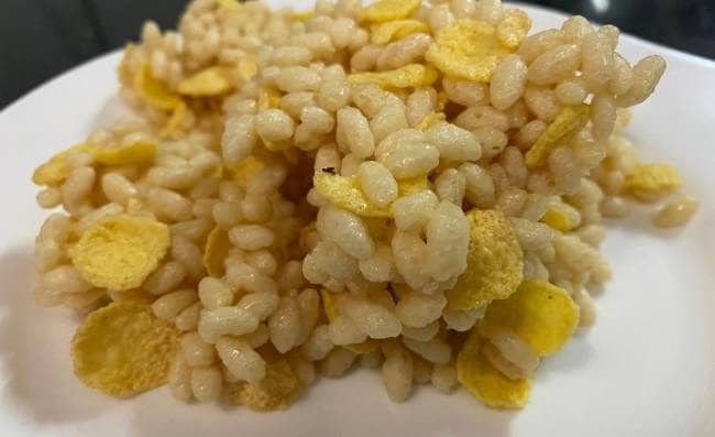 Corn flakes Rice Krispies Treats - KitchenVile