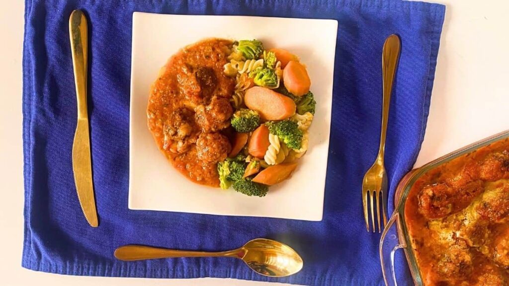 Easy Baked Meatball Parmesan Casserole - KitchenVile