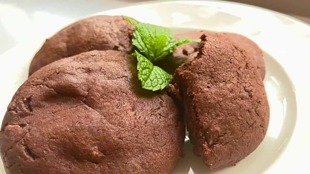 After Eight Cookies. - KitchenVile